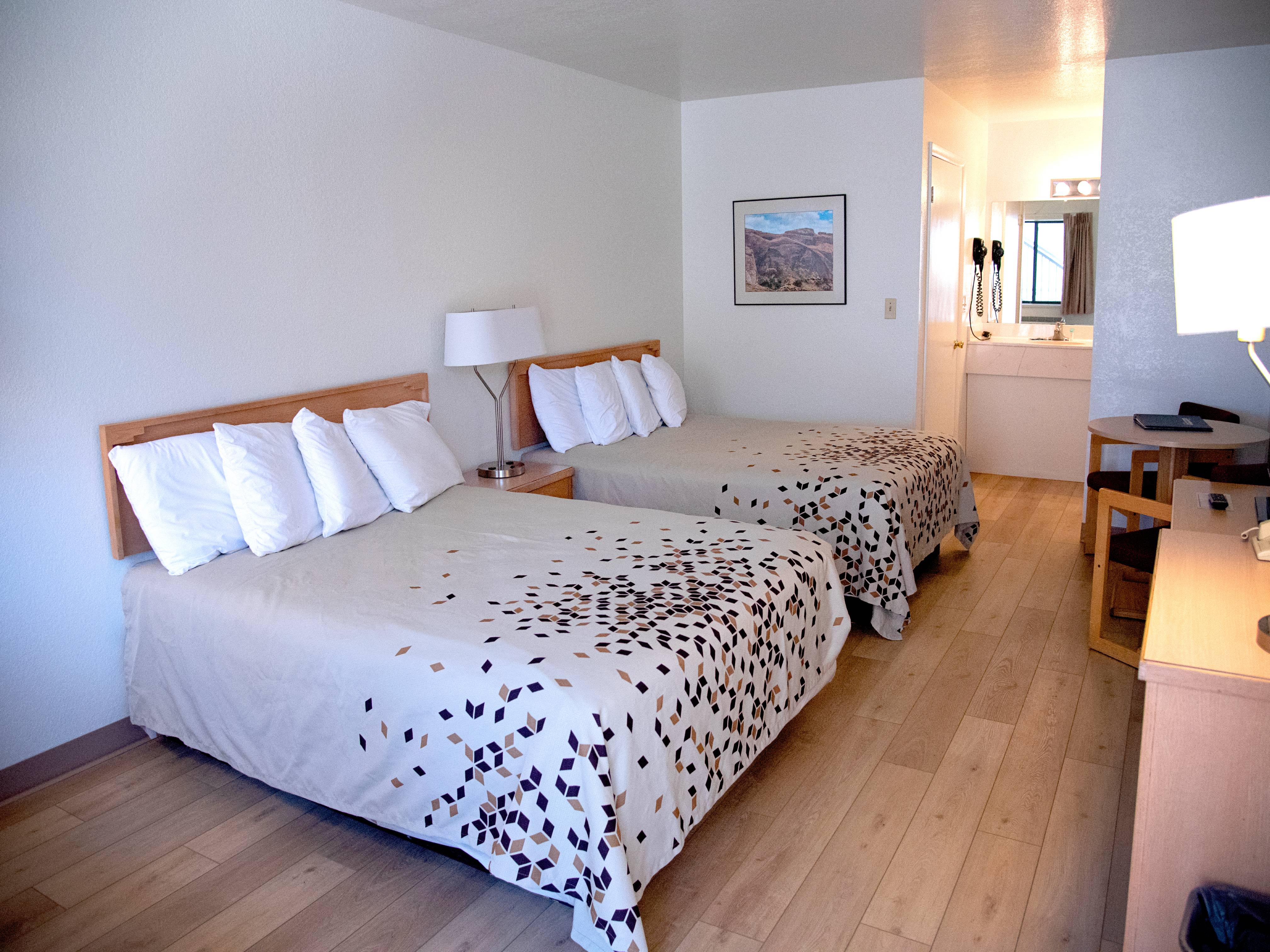Moab Hotels near Colorado River | Wild West Theme Motel in Moab